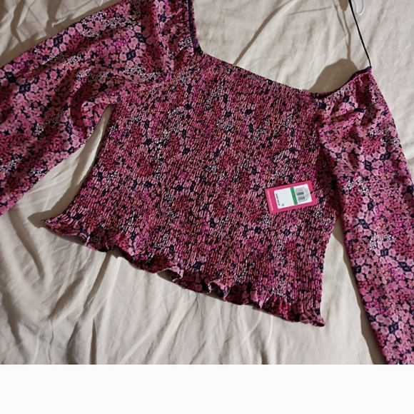 Vince Camuto | Tops | Cosmo Pink Textured Fabric | Poshmark